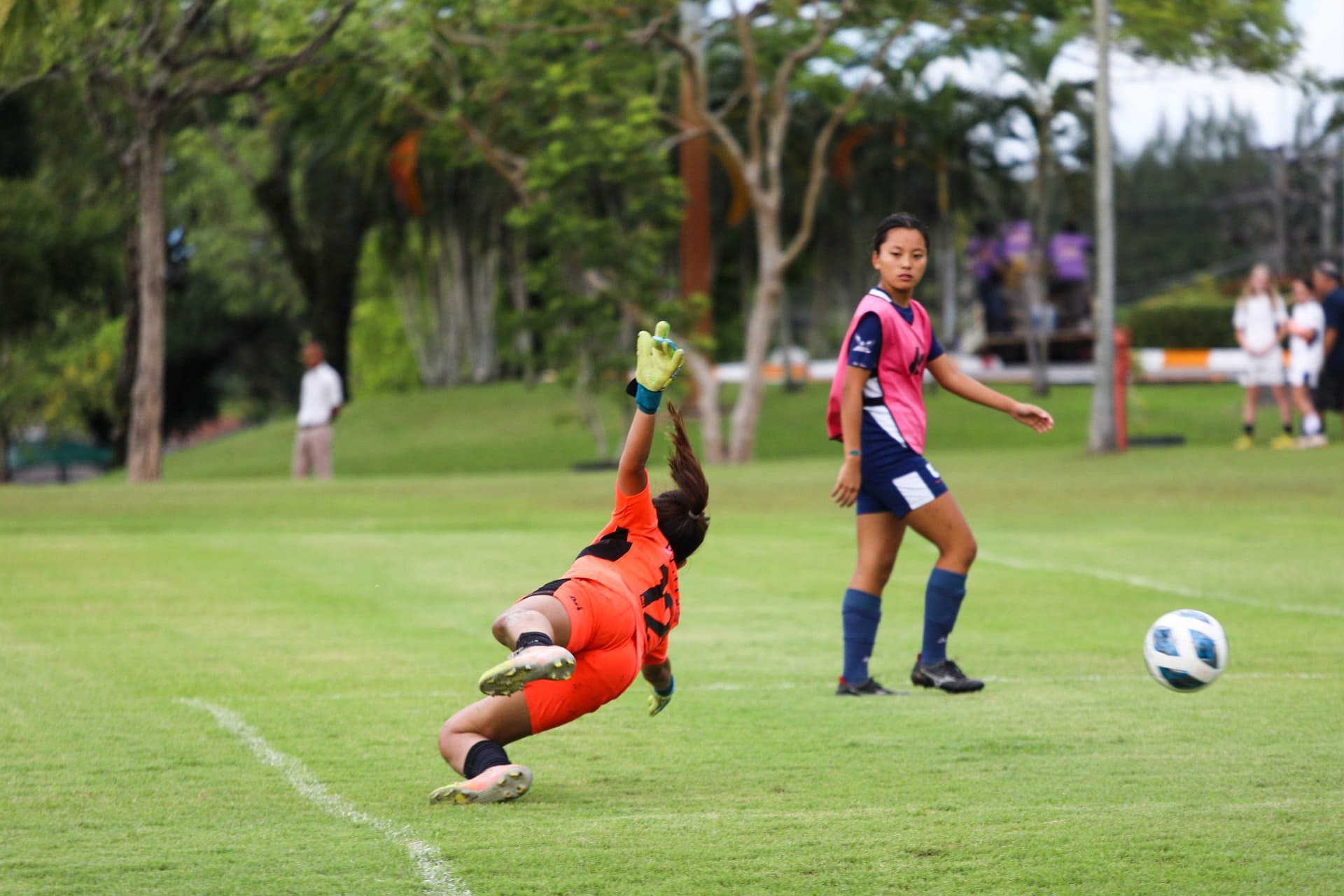 U18 Girls Football Team Training for Upcoming Tournaments | British ...