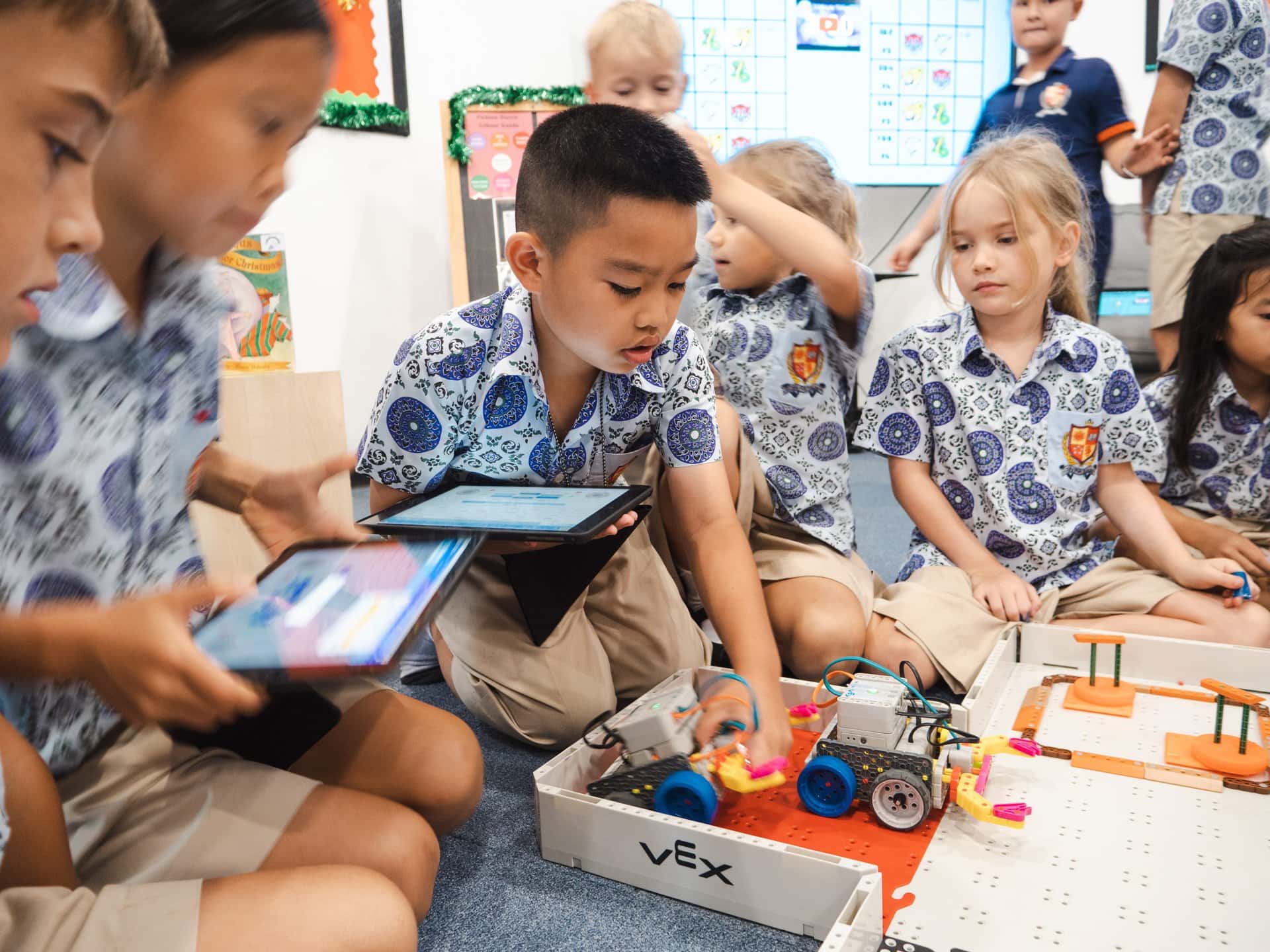 Primary Students Take on VEX House Robotics Challenge | British ...