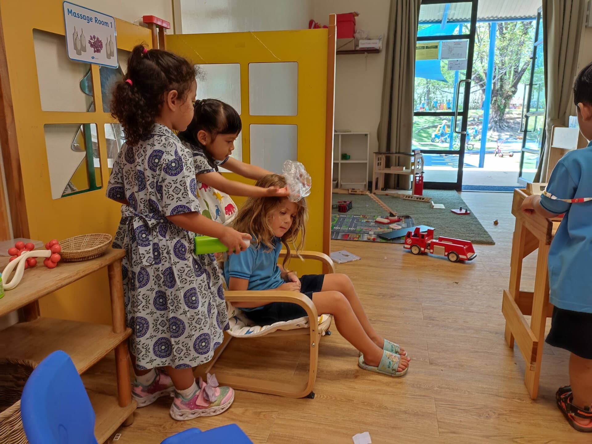 Students Learn through Pretend Play in Early Years Spa | British ...